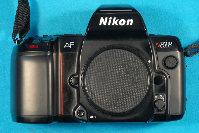 Продава: Nikon N-8008 AF - БАЗАР - PHOTO FORUM