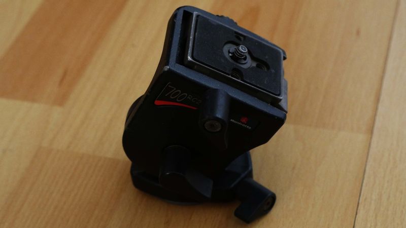 Продава: Video Head manfrotto 700rc2 - БАЗАР - PHOTO FORUM