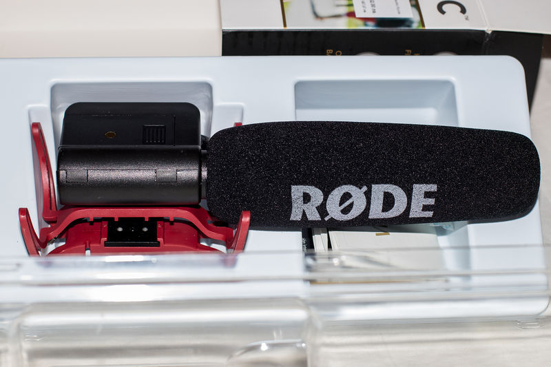 Продава: Продавам микрофон Rode, рекордер Tascam DR-05, Boom и кабел ...