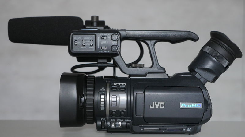 Продава: JVC GY-HM150E - БАЗАР - PHOTO FORUM