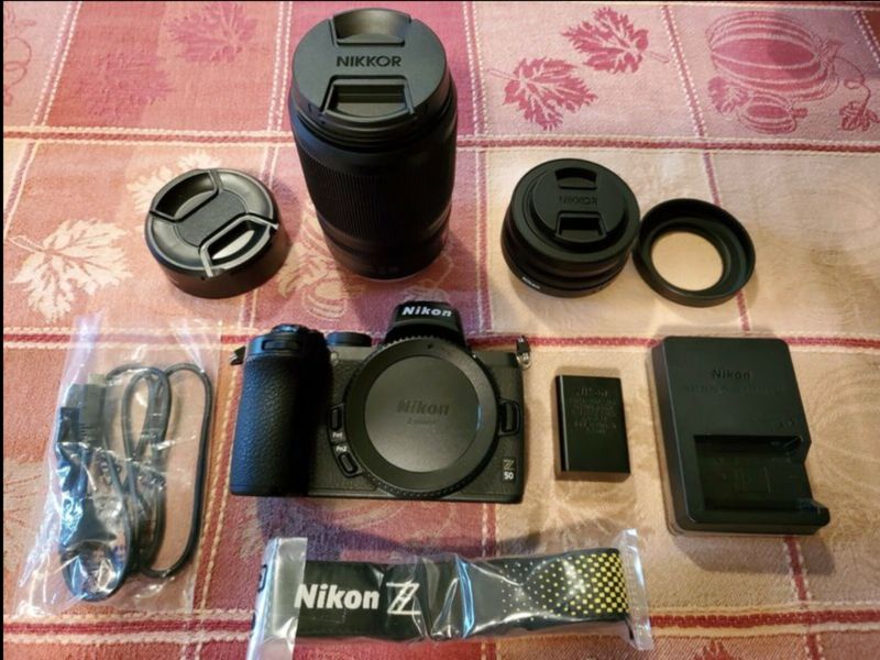 Продава: фотоапарат Nikon Z50 + FTZ adapter + Nikon Z DX 16-50mm VR ...