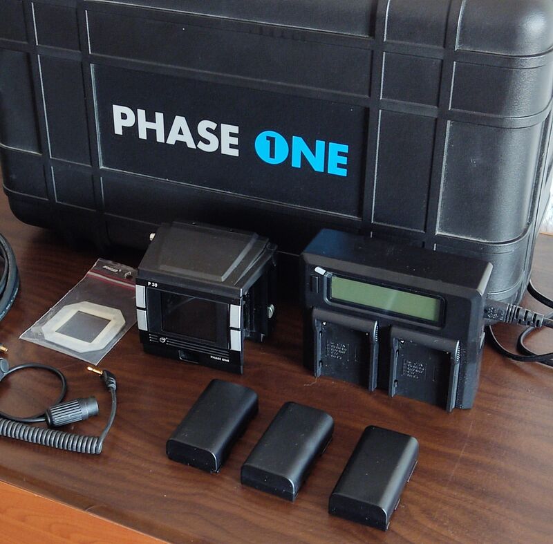 Продава: Phase One P30 digital back за Hasselblad 500cm 501 503 ... V ...