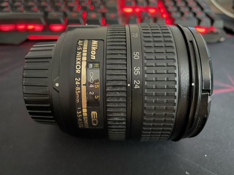 Продава: обектив Nikon AF-S 24-85mm f/3.5-4.5 VR - БАЗАР - PHOTO FORUM