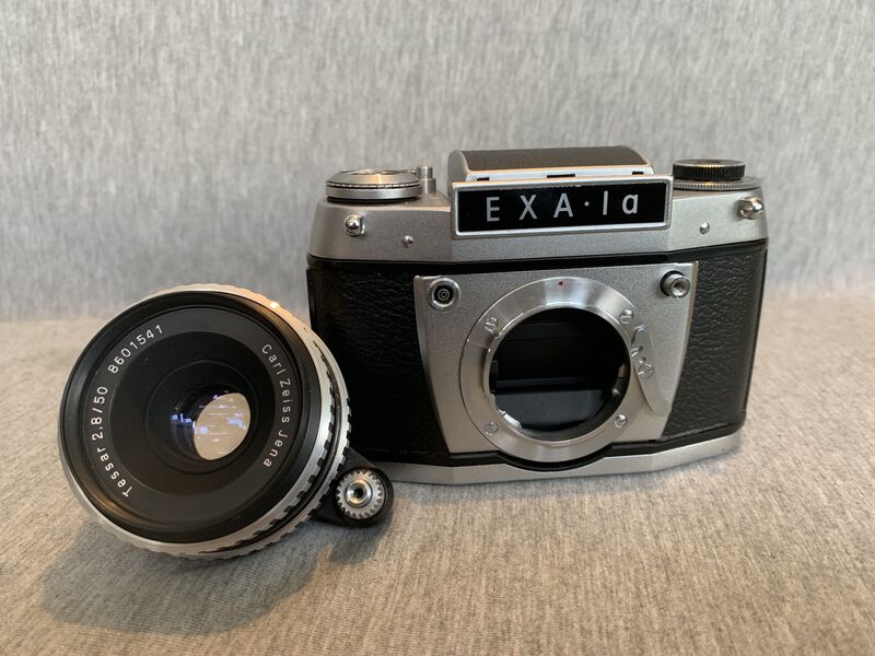 Продава: фотоапарат Exa 1a - БАЗАР - PHOTO FORUM