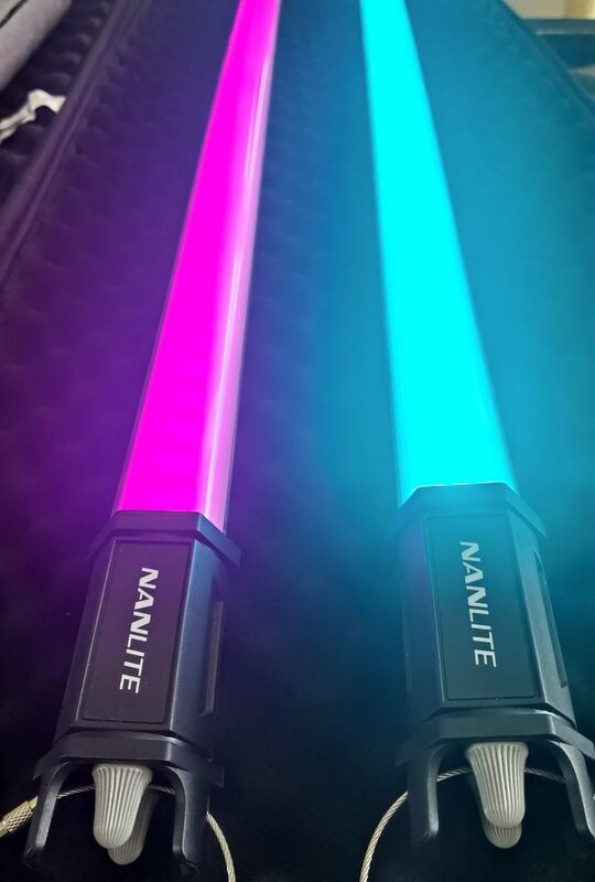 Продава: >>Продавам: 2 броя NANLITE Pavo Tubes 15C - БАЗАР - PHOTO FORUM