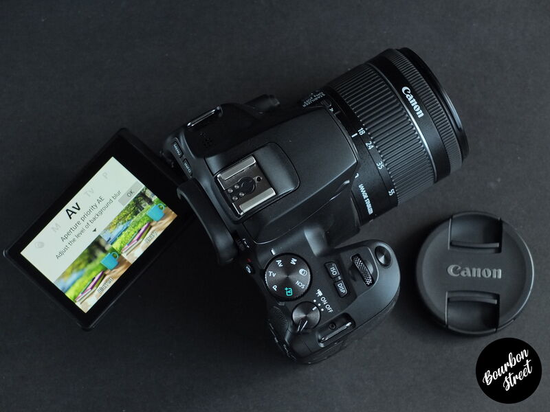 Продава: Canon 250D WiFi 4K + 18-55 IS STM на 4 500 кадъра [Като Нов ...