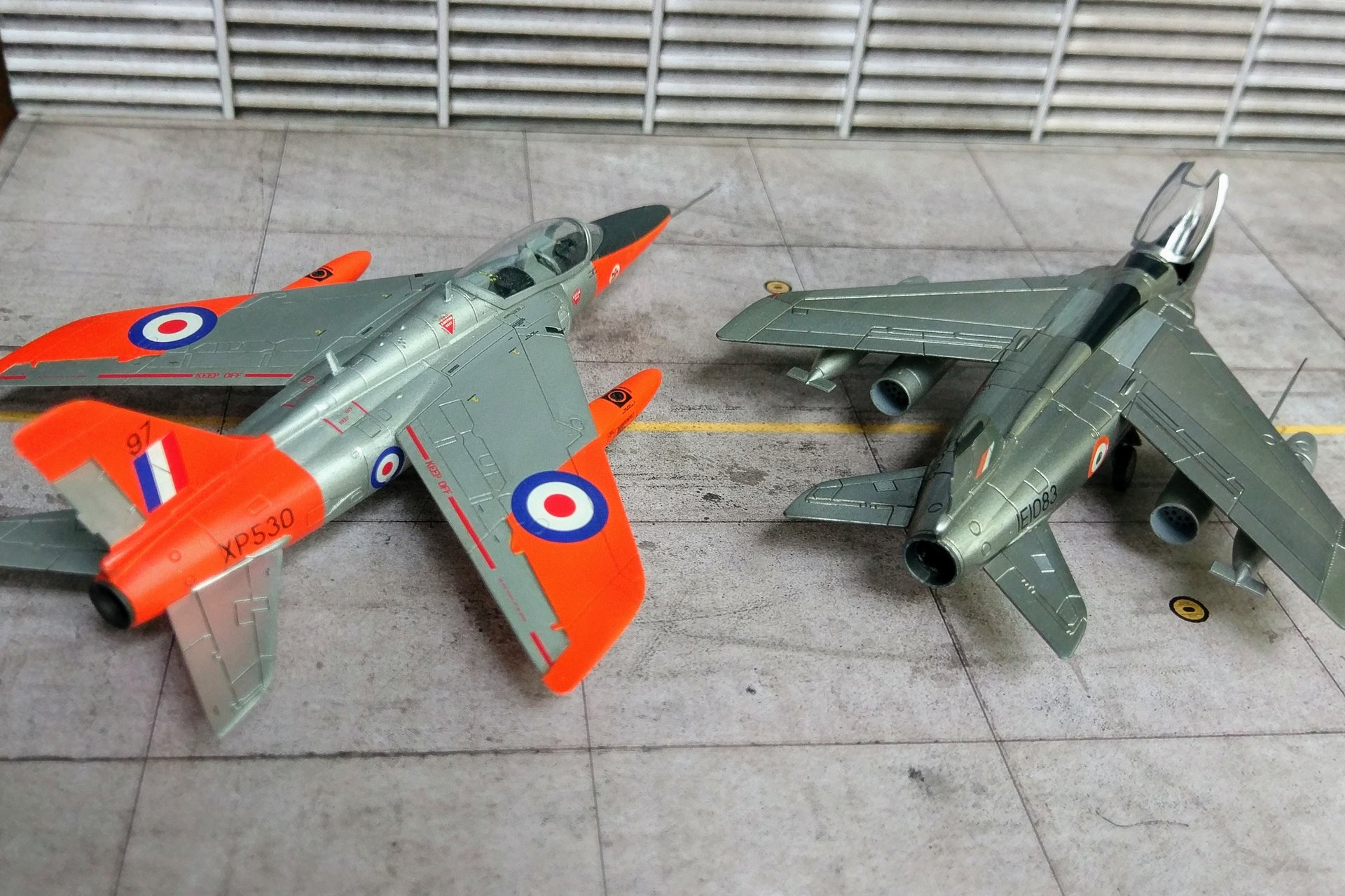Airfix Gnat T.1/Special Hobby HAL Gnat F.1 1/72 - two cousins - Ready ...