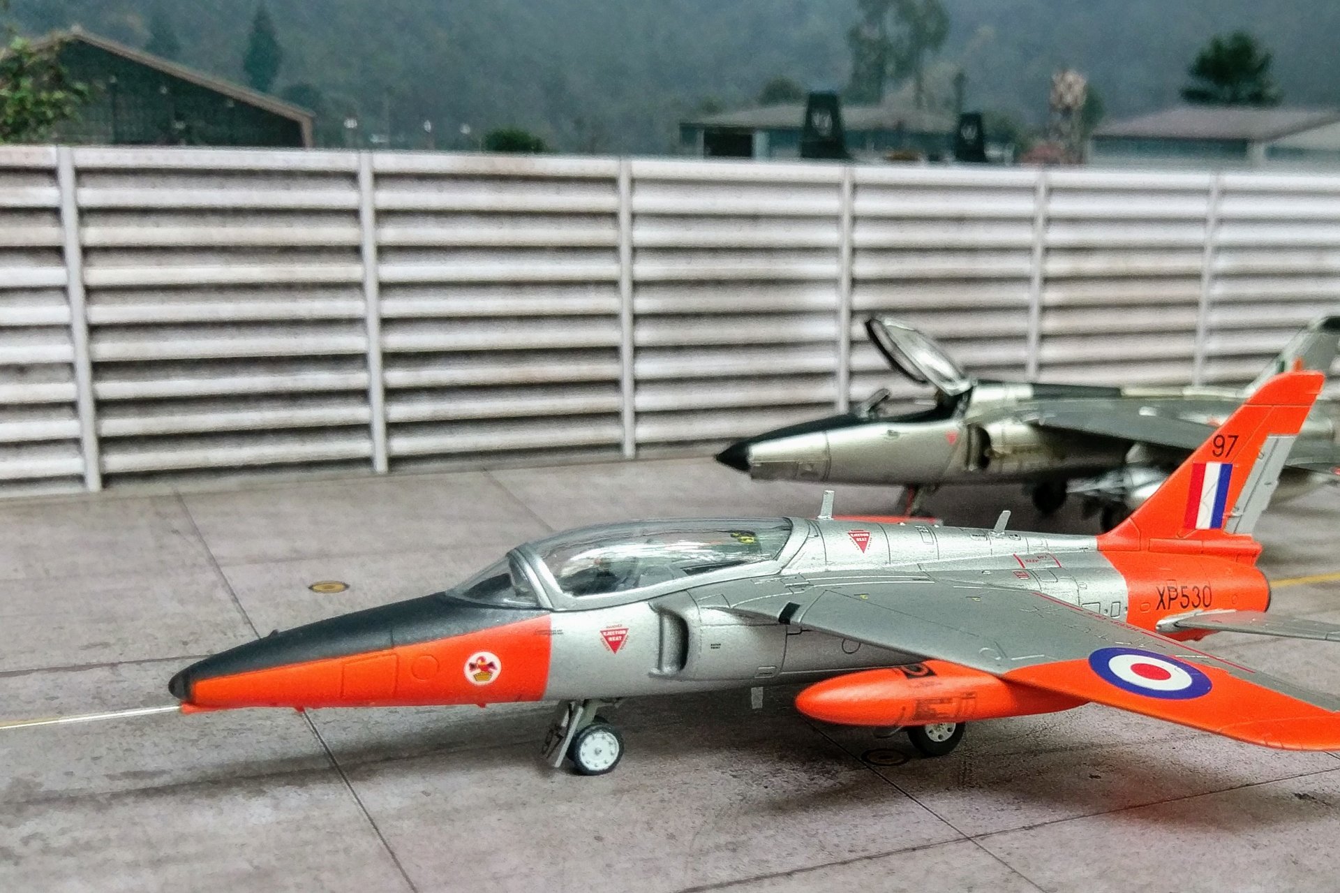 Airfix Gnat T.1/Special Hobby HAL Gnat F.1 1/72 - two cousins - Ready ...